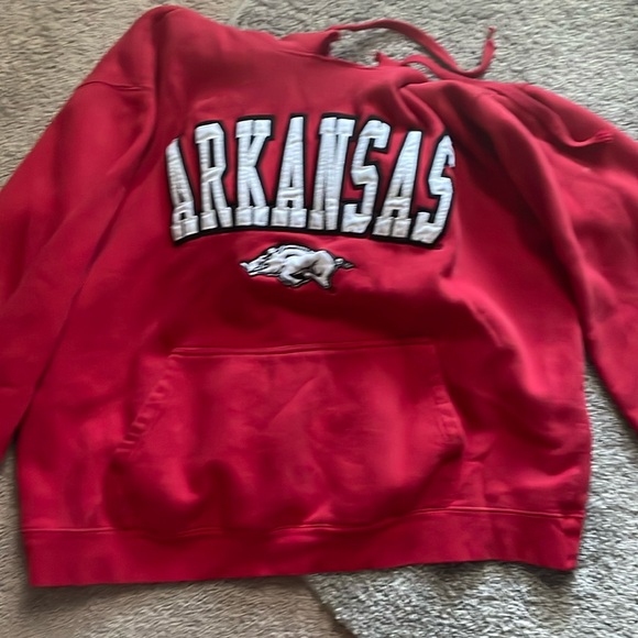 Sweaters | Super Cute Razorback | Poshmark